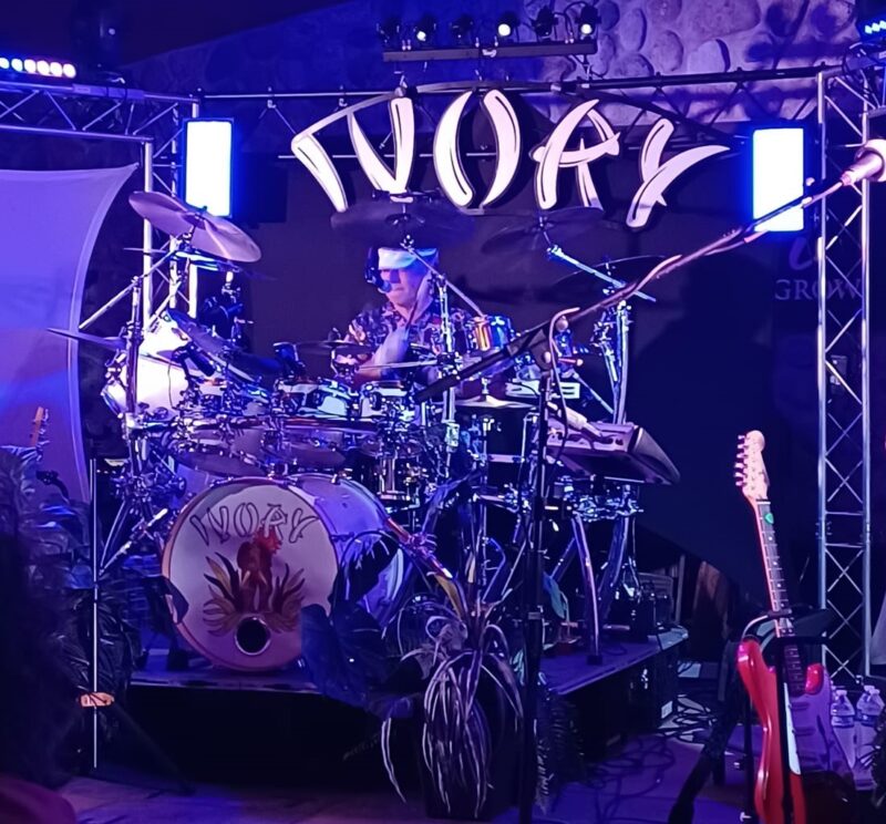 IVORY | LEGENDARY ROCK & ROLL